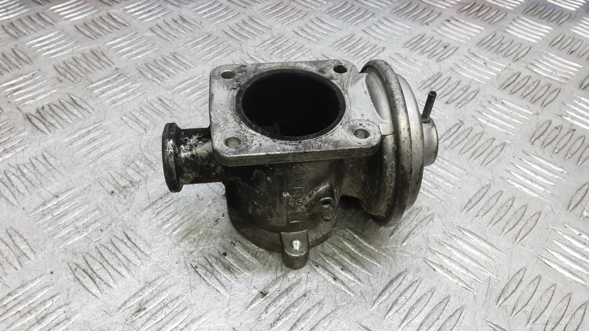 Клапан EGR дизельный BMW 5 E60/E61, Номер 70045002