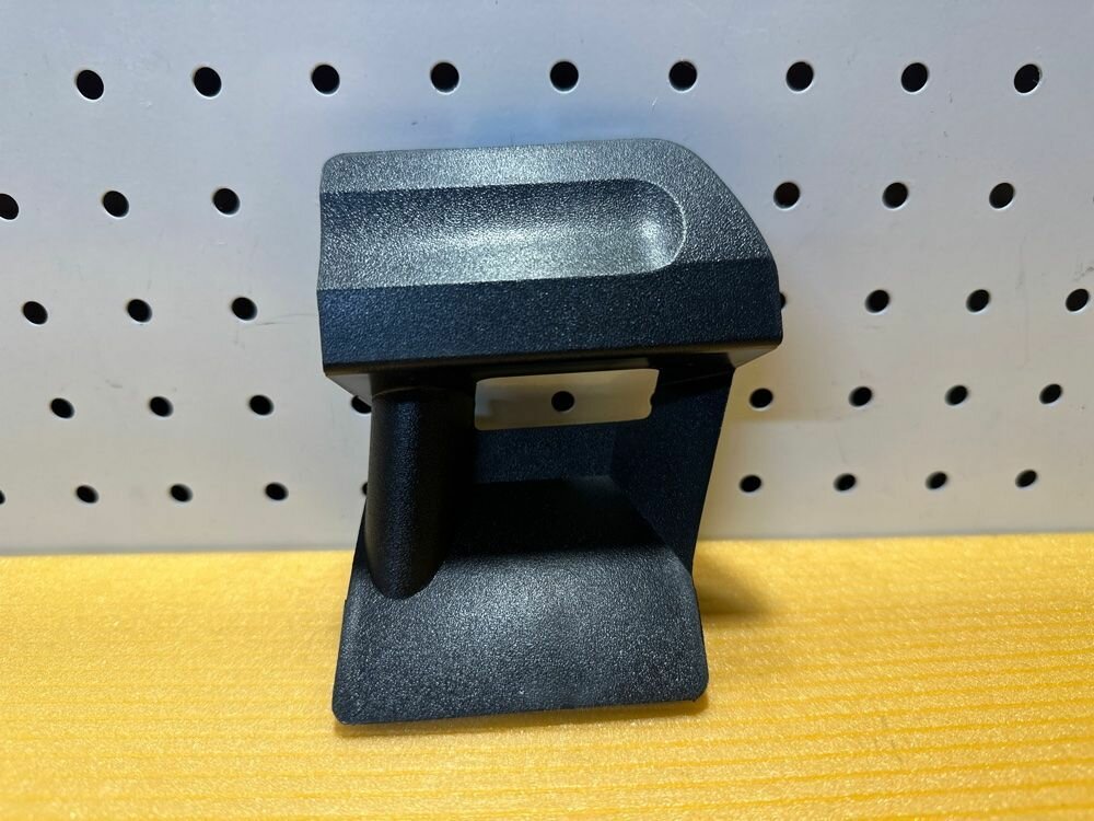 Заглушка решетки радиатора левая DAF 95XF 105XF (ДАФ 95ХФ 105ХФ)