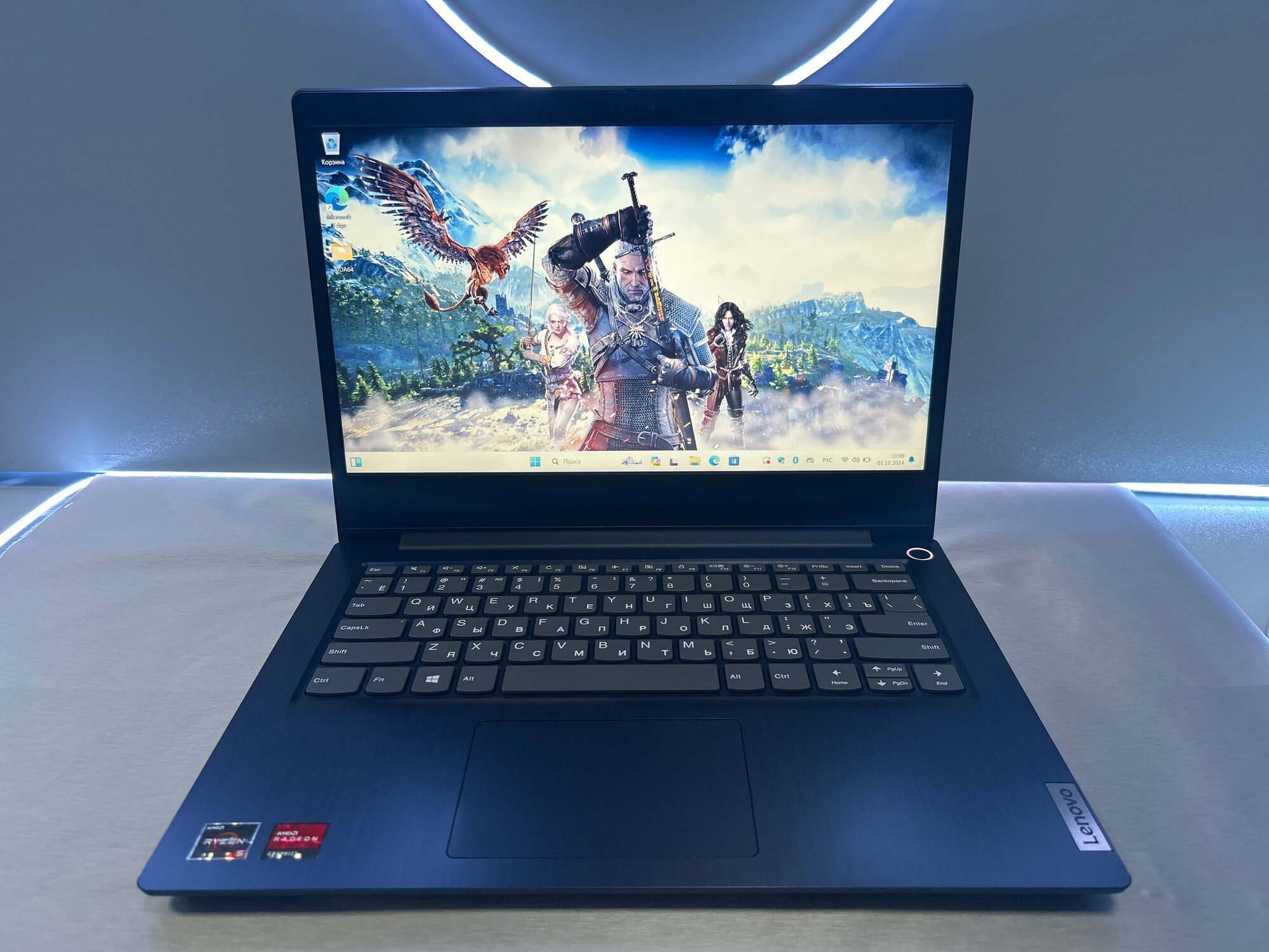 Ноутбук Lenovo IdeaPad 3 14ADA05 (81W000FXRU) 14.0"/AMD Ryzen 5 3500U/RAM 8GB/SSD 256GB/AMD Radeon Vega 8/1920*1080/TN/Windows 11/Подсветка кл-ры: нет/синий