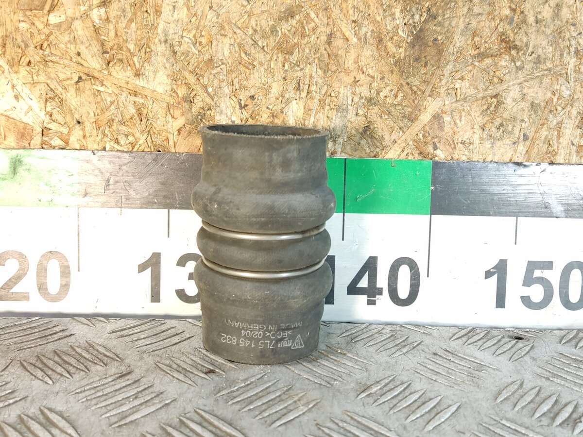 Патрубок интеркулера PORSCHE Cayenne 2003-2010 7L5145832