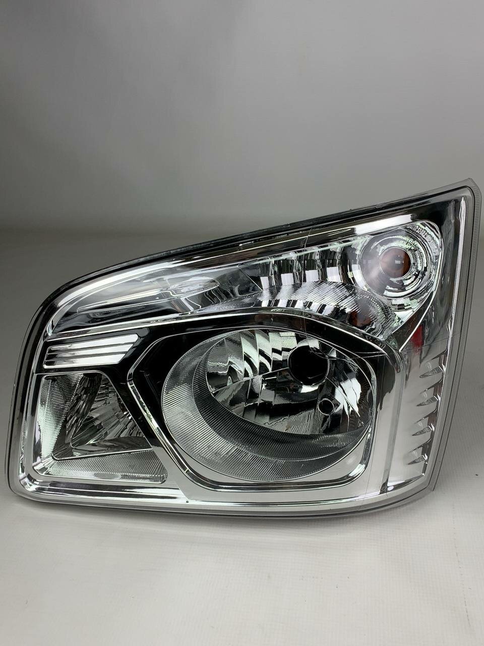 Фара левая головного света ГАЗон Next (ГАЗон Некст) 2014-2024