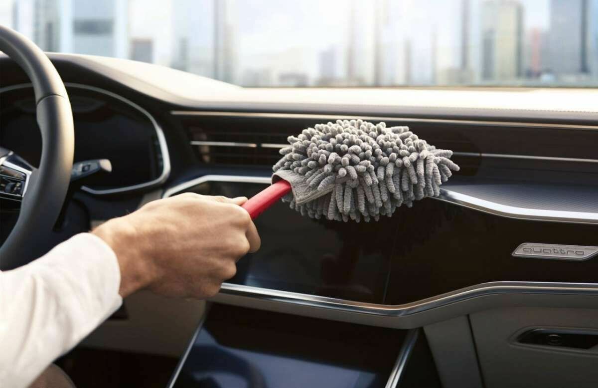 Щетка для уборки салона Audi из микрофибры 80A096150