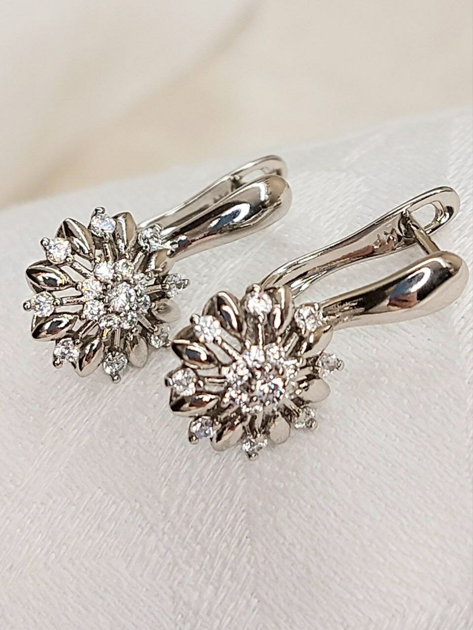 Серьги с подвесками, фианит