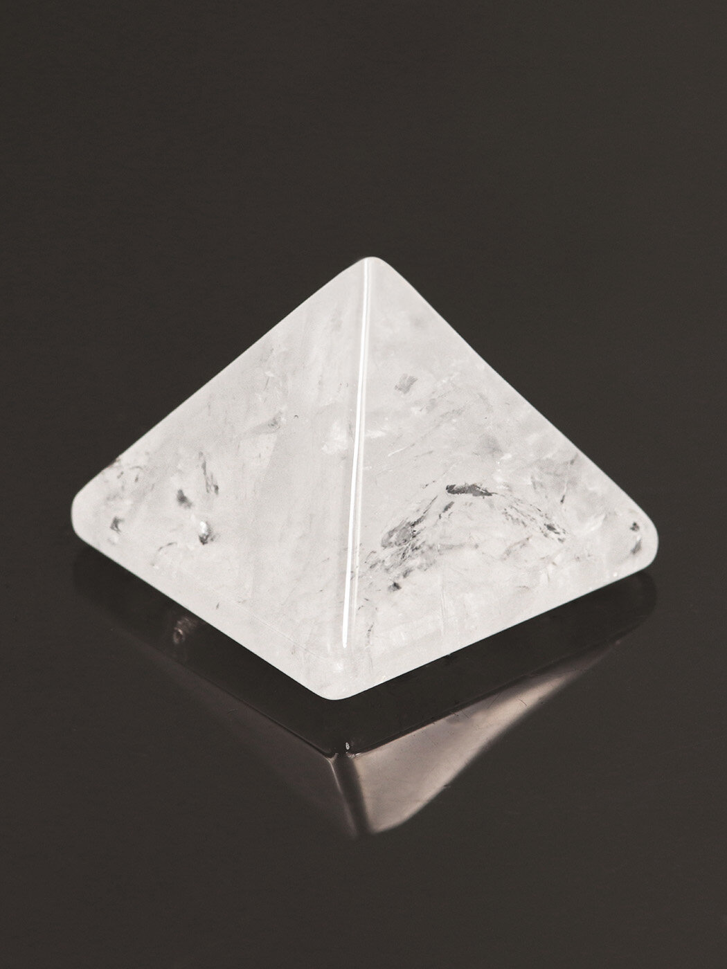 Пирамида из натурального камня Горный Хрусталь (2,5 x 3 x 3 см)