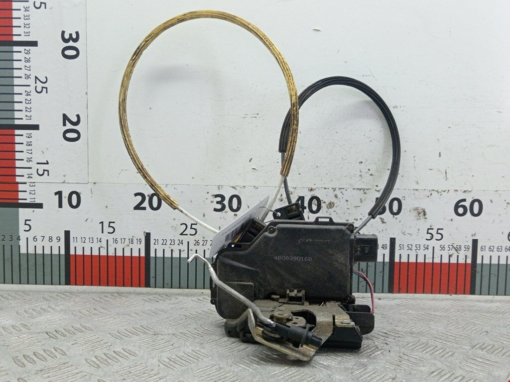 Замок двери задней правой Audi A6 C5 4B0839016G арт. 2149959