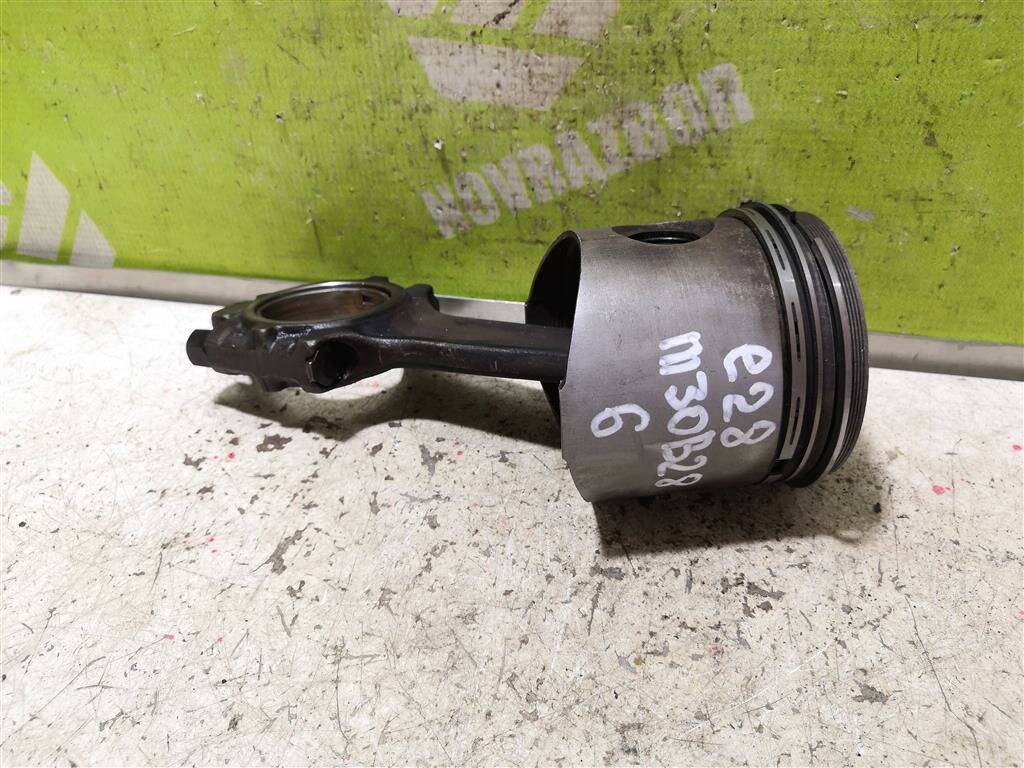 Поршень с шатуном BMW 5-серия E28 81-87