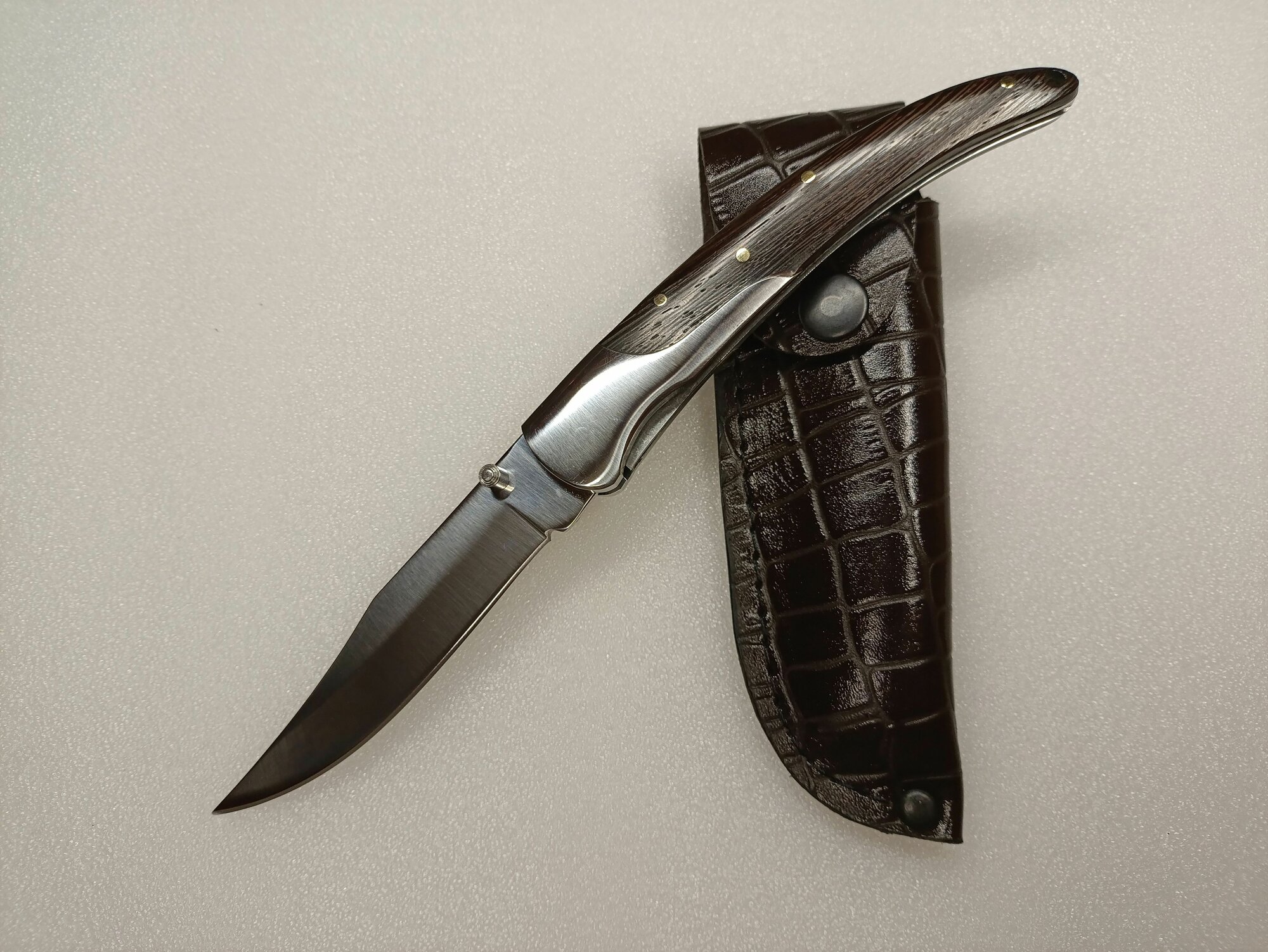 Нож складной Кайман сталь 65x13 длина 23см ручная работа ножны в комплекте