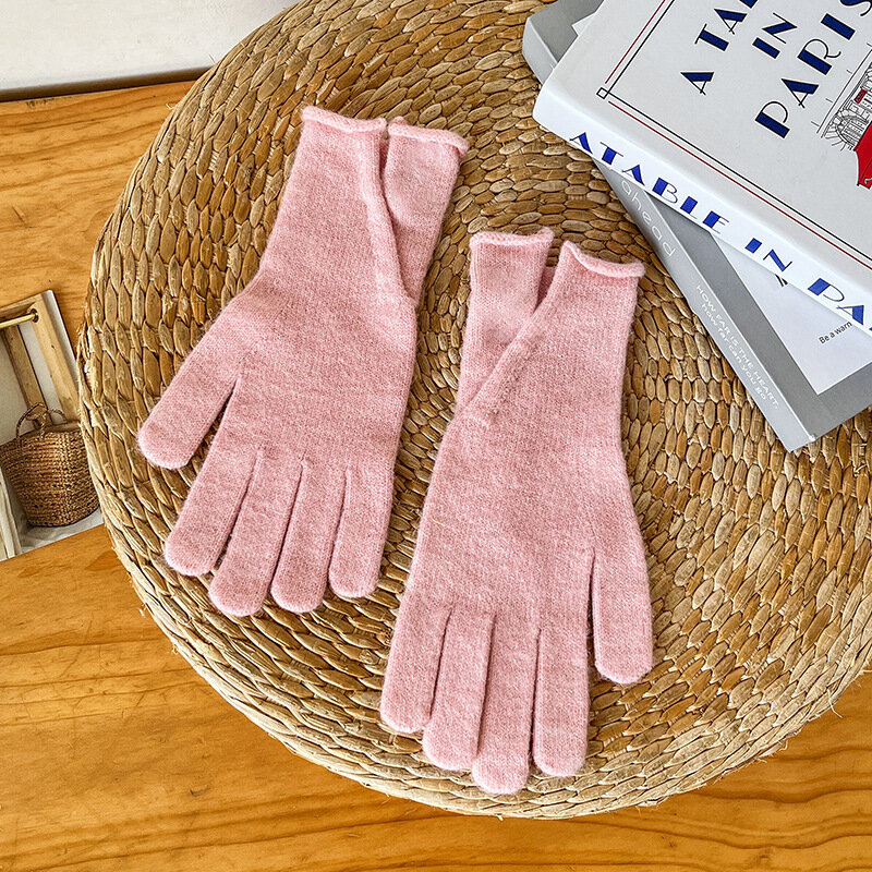 Перчатки для женщин