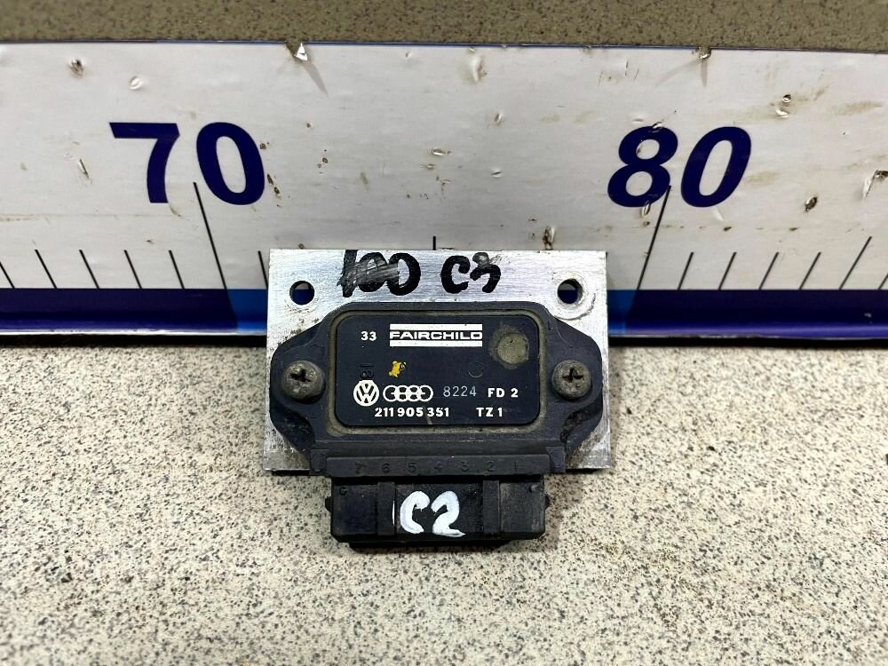 Коммутатор зажигания Audi 100 C3