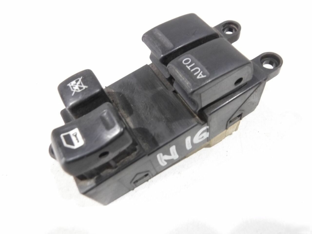 Блок управления стеклоподъемниками Nissan Almera N16 (2000—2003) 25401BU861