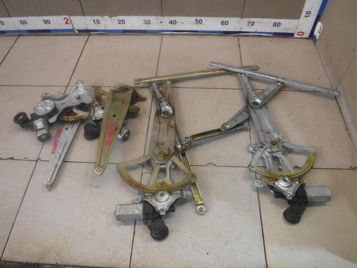 Стеклоподъемник LIFAN Solano 620 (2008—2015) B6104100B1