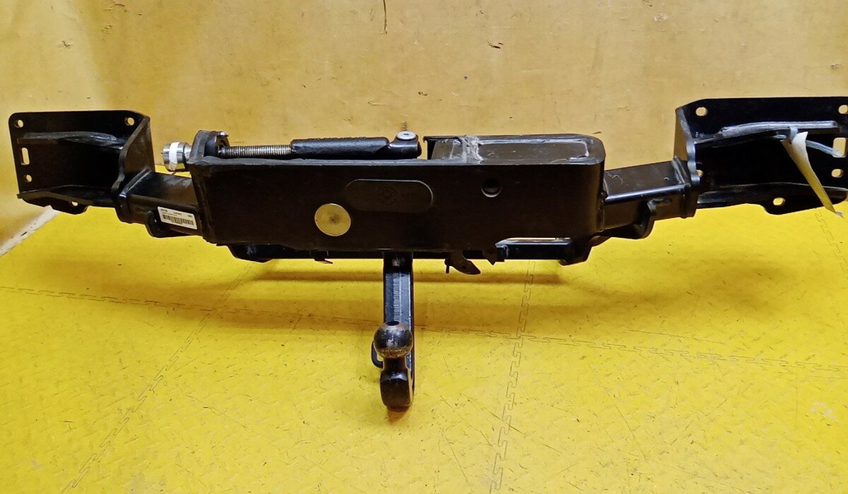 Фаркоп (сцепное устройство) Range Rover IV Land Rover CK5219D522AE