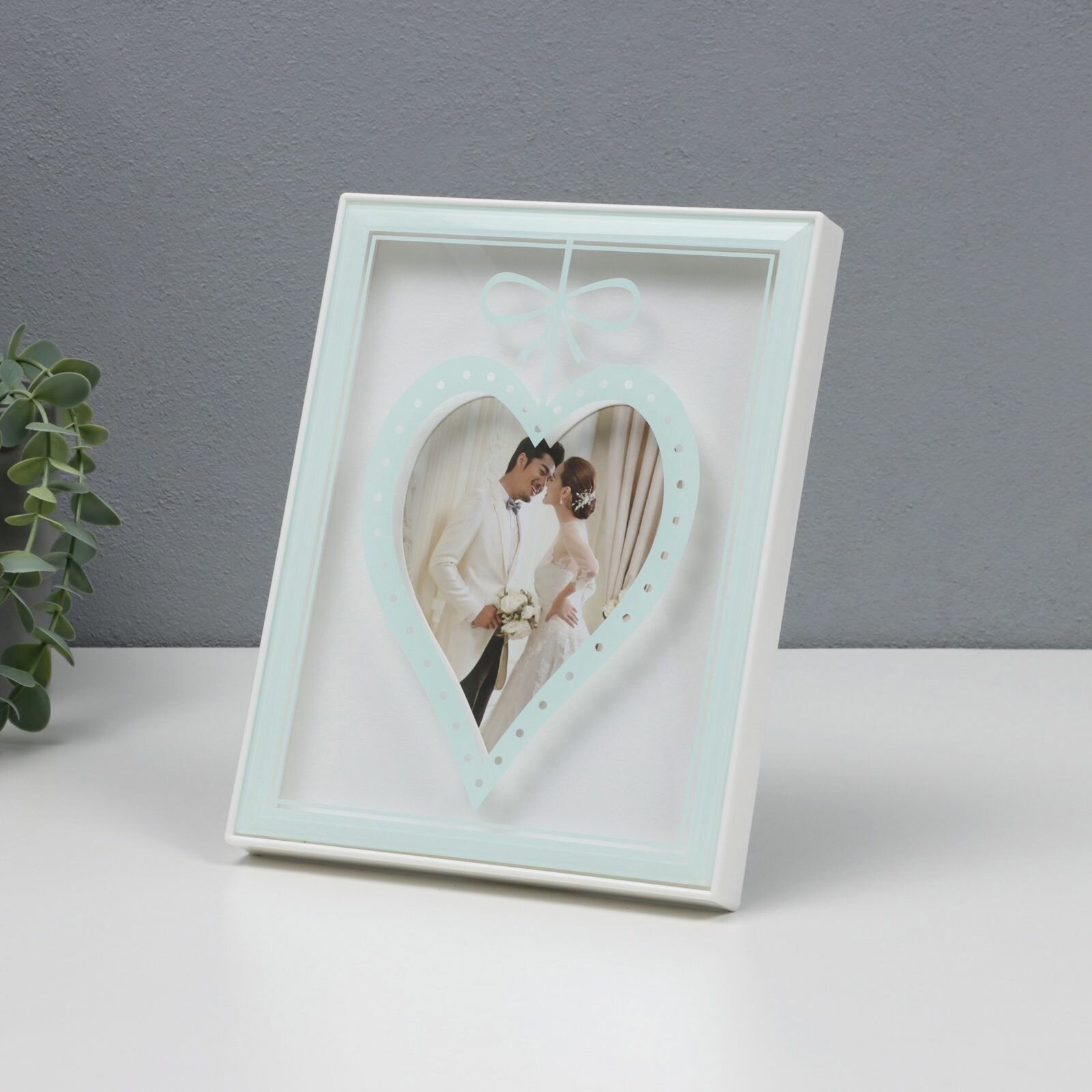 Фоторамка пластик на 1 фото13х18 см "Сердце с бантиком" белый бумага тиснение 18х2х23 см
