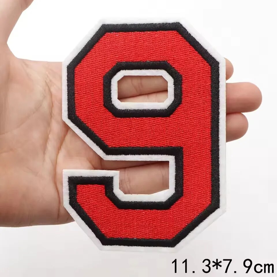 Красные нашивки с буквами 11,3 см 9