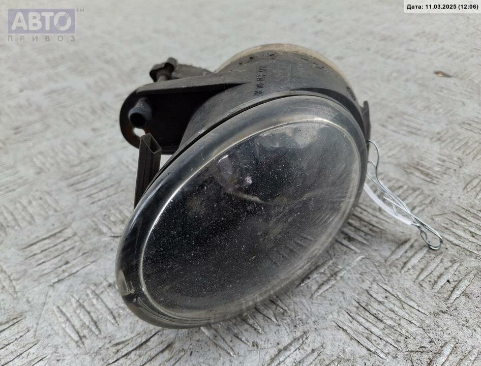 Фара противотуманная правая Volkswagen Passat B6