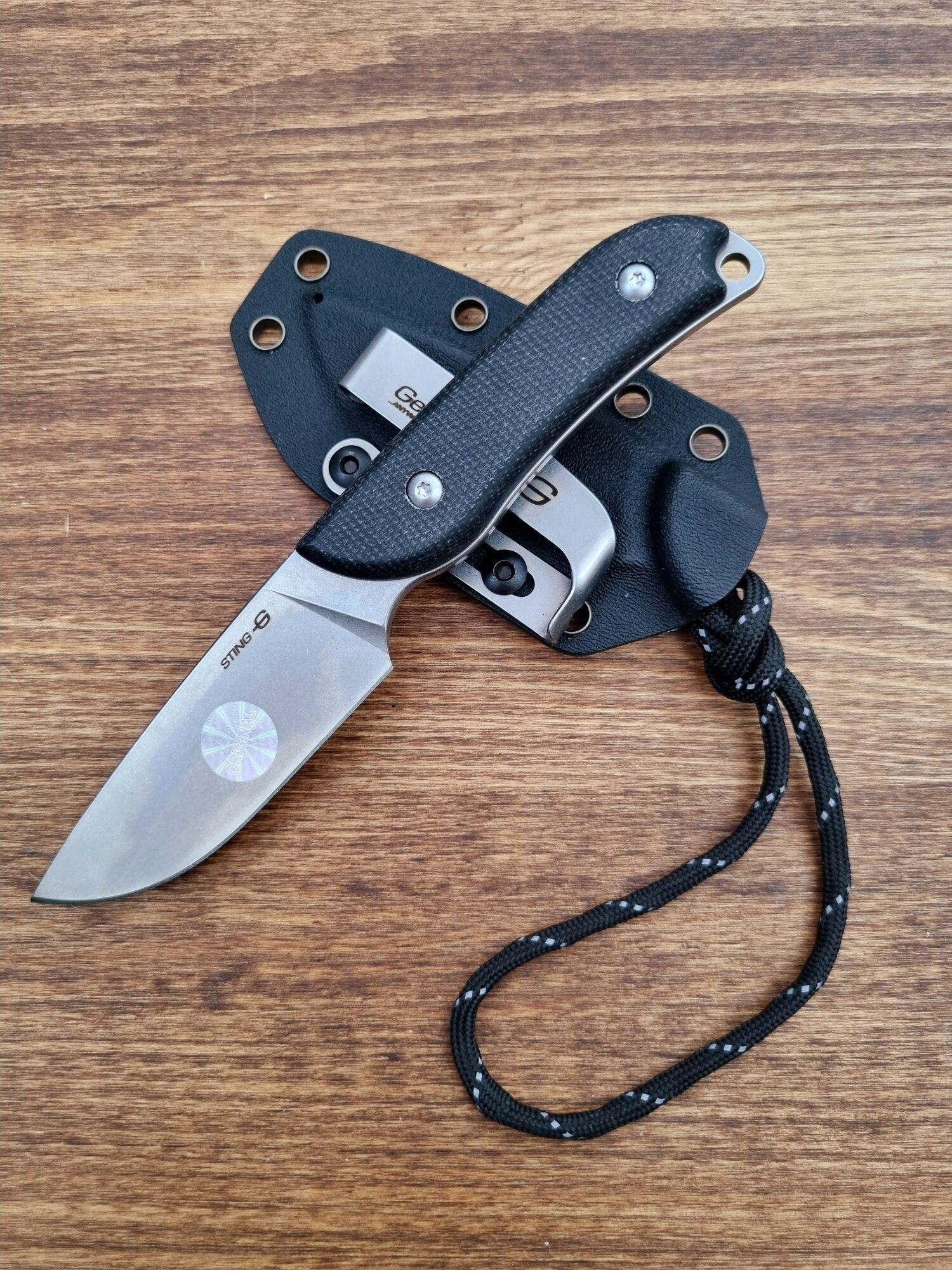 Туристический нож Gentleman Sting Black EDC, D2, Микарта,120 г