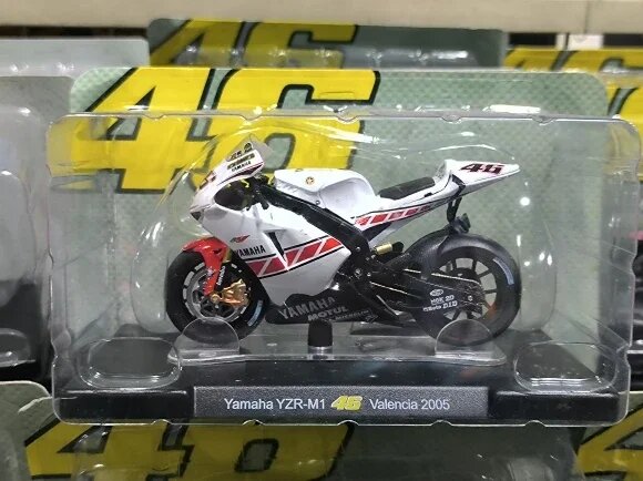 Классическая модель мотоцикла Honda RC211 2006 металлическая 1/18