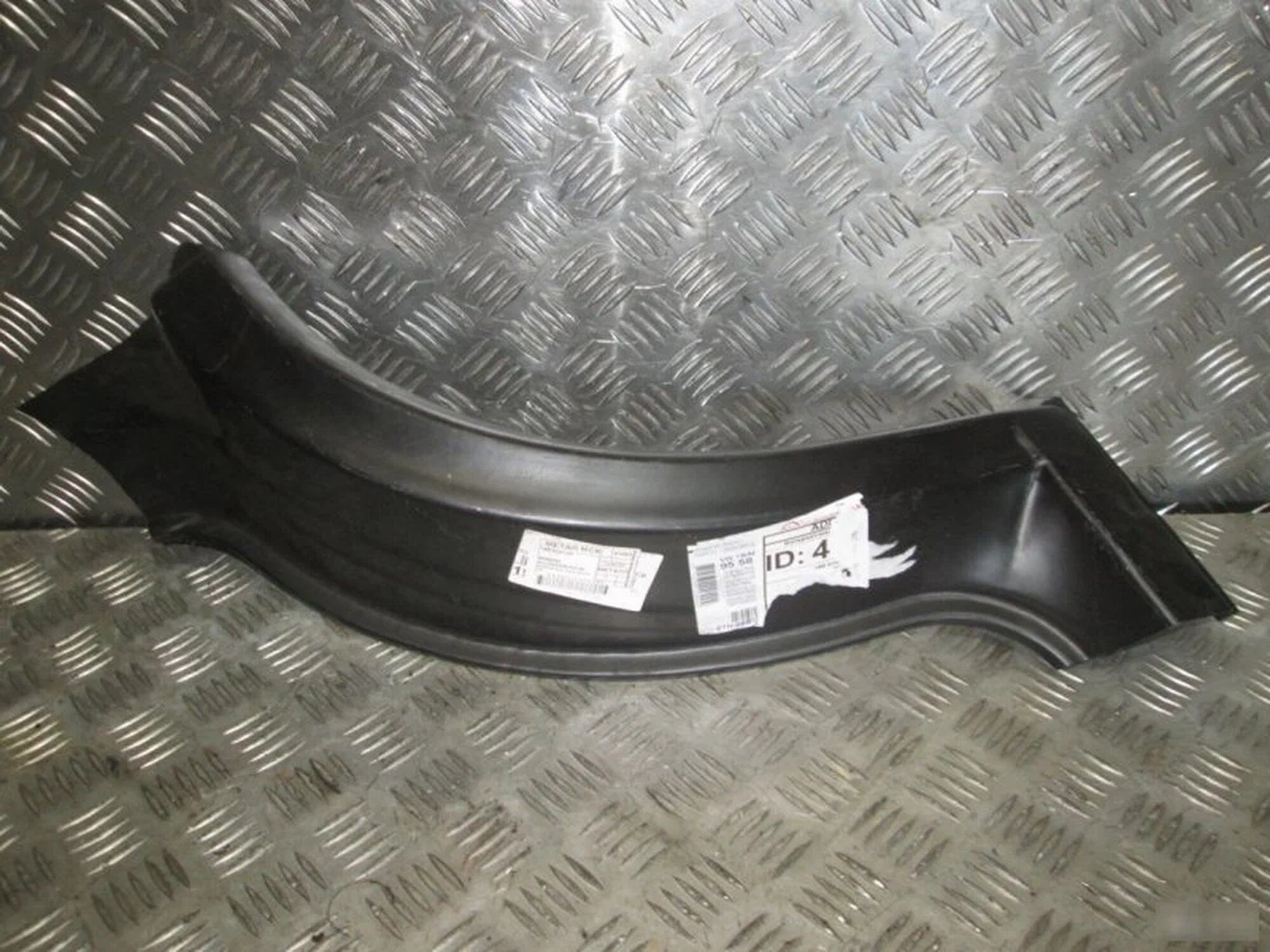 Арка крыла Klokkerholm P417032, для Volkswagen Transporter T4, передняя, правая, черная