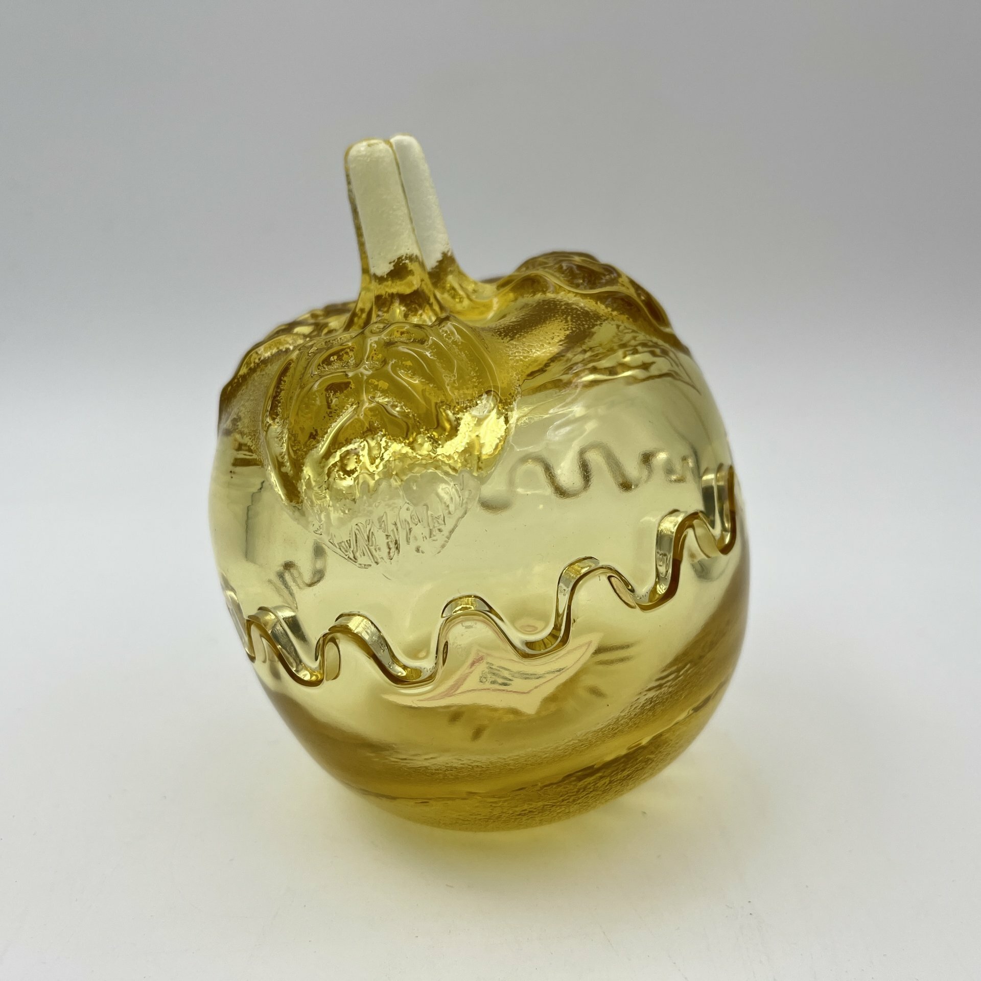 Шкатулка (бонбоньерка) "Яблоко раздора", автор Муратов В. С, хрусталь