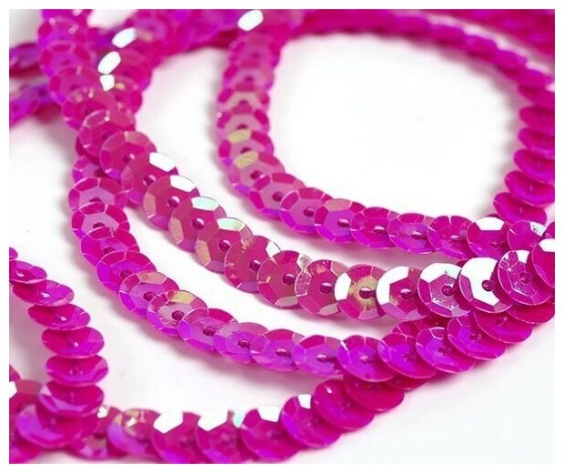 Пайетки на нитке (пайетки для рукоделия) 6мм цв. насыщенный розовый упак.73 м