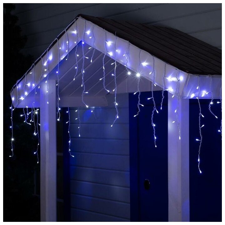 Гирлянда Бахрома 4×0.6 м, IP44, белая нить, 180 LED, свечение бело-синее, мигание, 220 В