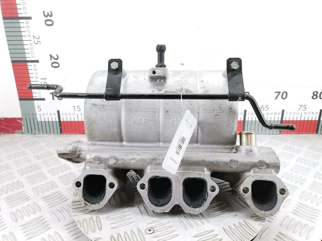 Коллектор впускной Volkswagen Polo 4 038129713BE арт. 1886616