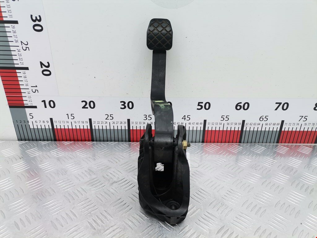 Педаль сцепления Volkswagen Golf 5 1K1721321B арт. 1739469