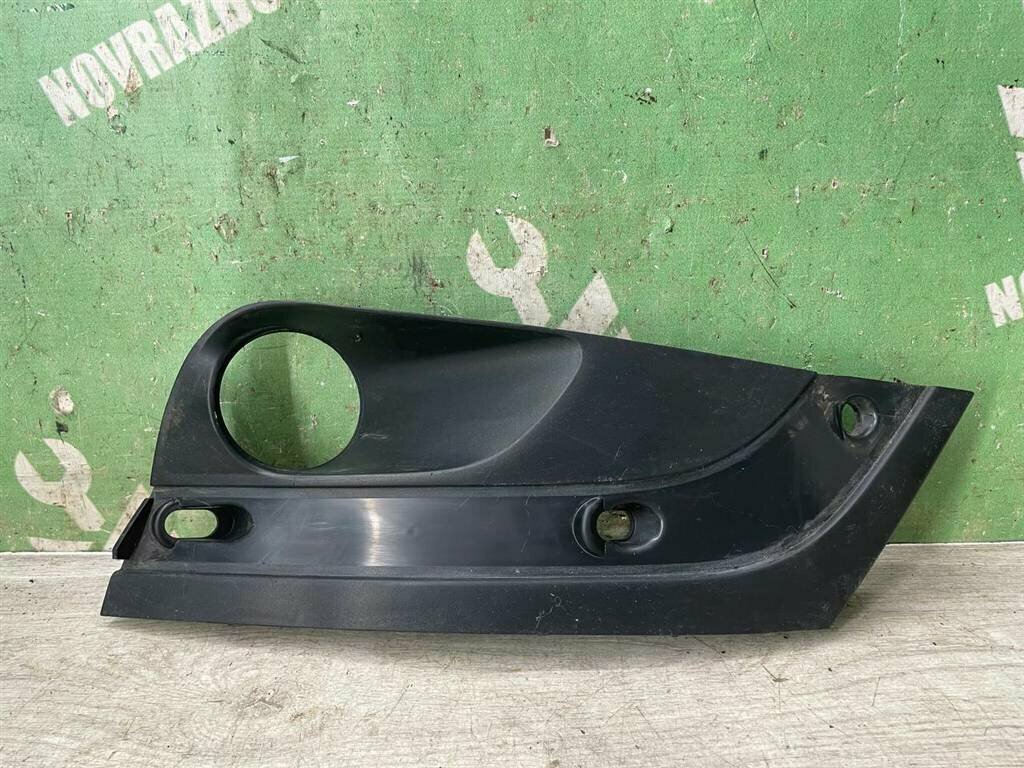 Рамка противотуманой фары правой LADA VESTA 15-19