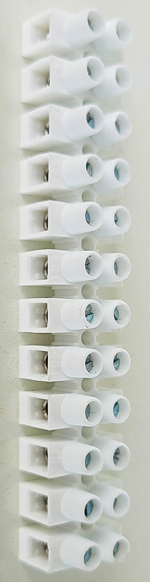 Блок клеммный (Korner Италия) 12 пар, 2,5-6мм2 белый 24А, OK-431-12-PLP.