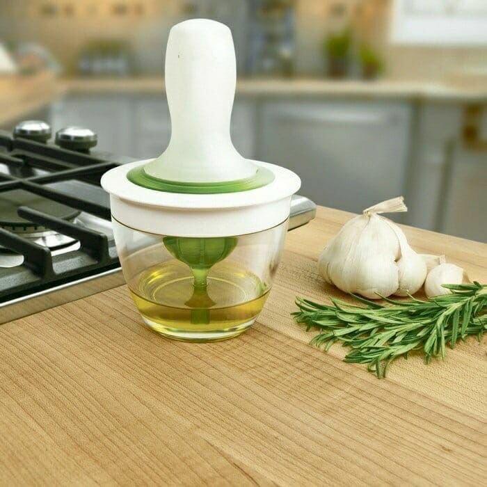 Масленка для обмазывания с силиконовой кисточкой Chefs Basting Set Dip&Go( зеленый); Prima-17