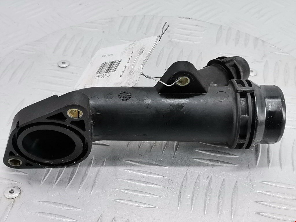 Фланец (штуцер системы охлаждения тройник) BMW 3-Series (E46) 11537560130 арт. 1609073