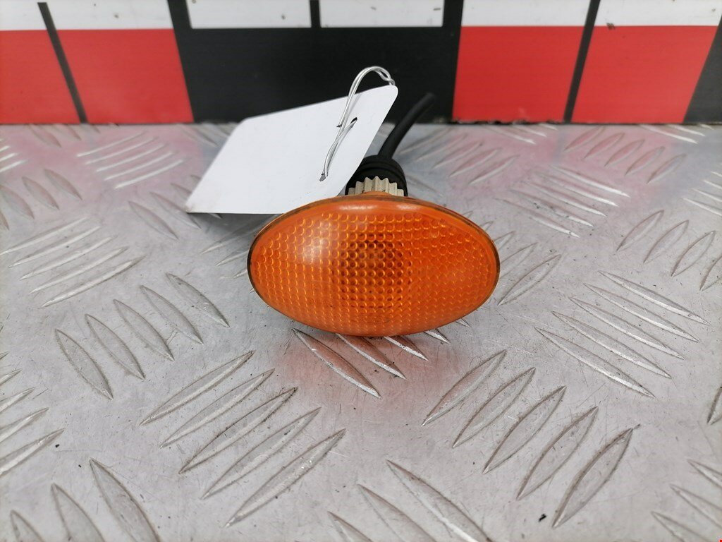 Повторитель указателя поворота левый Ford Explorer 2 арт. 1876418