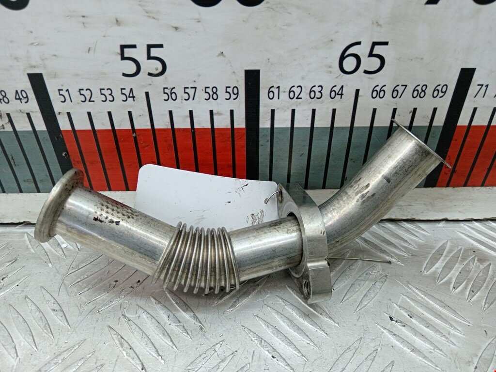Трубка системы рециркуляции EGR (трубка картерных газов) Opel Vectra C арт. 2037771