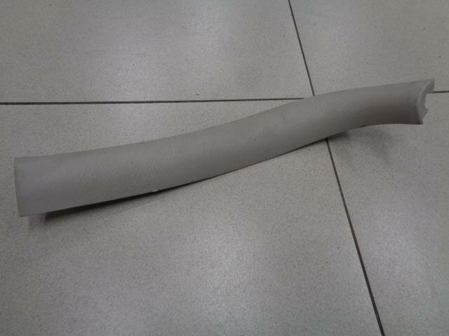 Обшивка двери багажника правая от Chrysler PT Cruiser 2000-2010