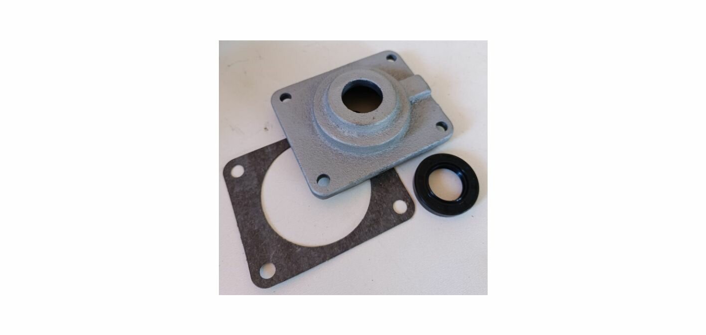 Крышка КОМ ГАЗ-53,3307,3306,33081,3309,4301 передняя (3507-01-4207084)