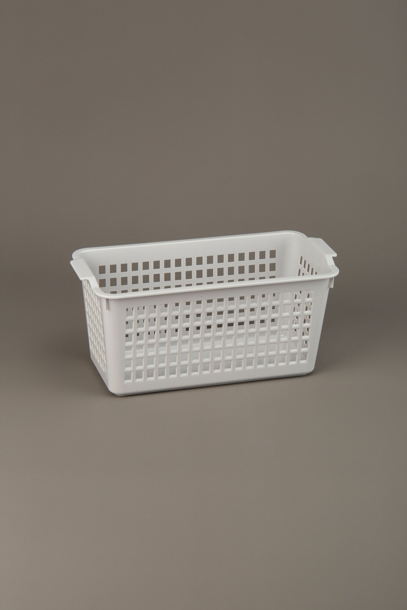 Корзина пласт универсальная 3.2 л. серая