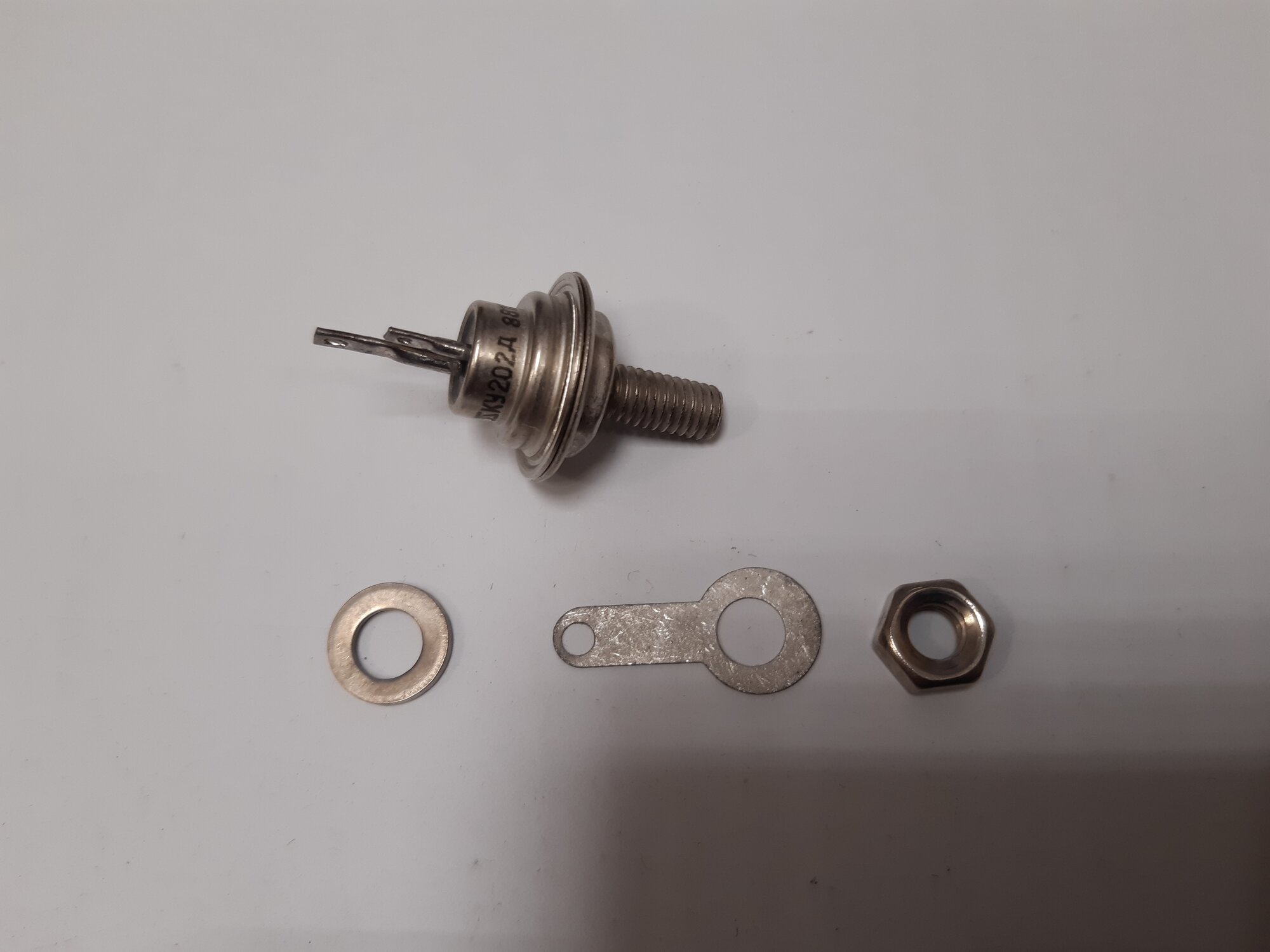 Тиристор триодный КУ202Д 1988г.