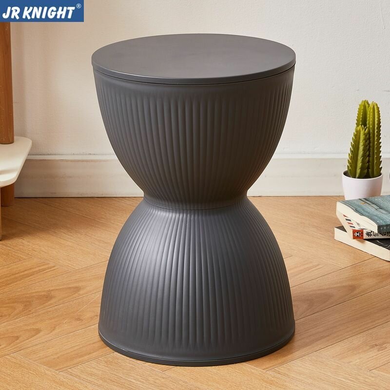 Пластиковый табурет с креативным дизайном в форме песочных часов, 30x43 см