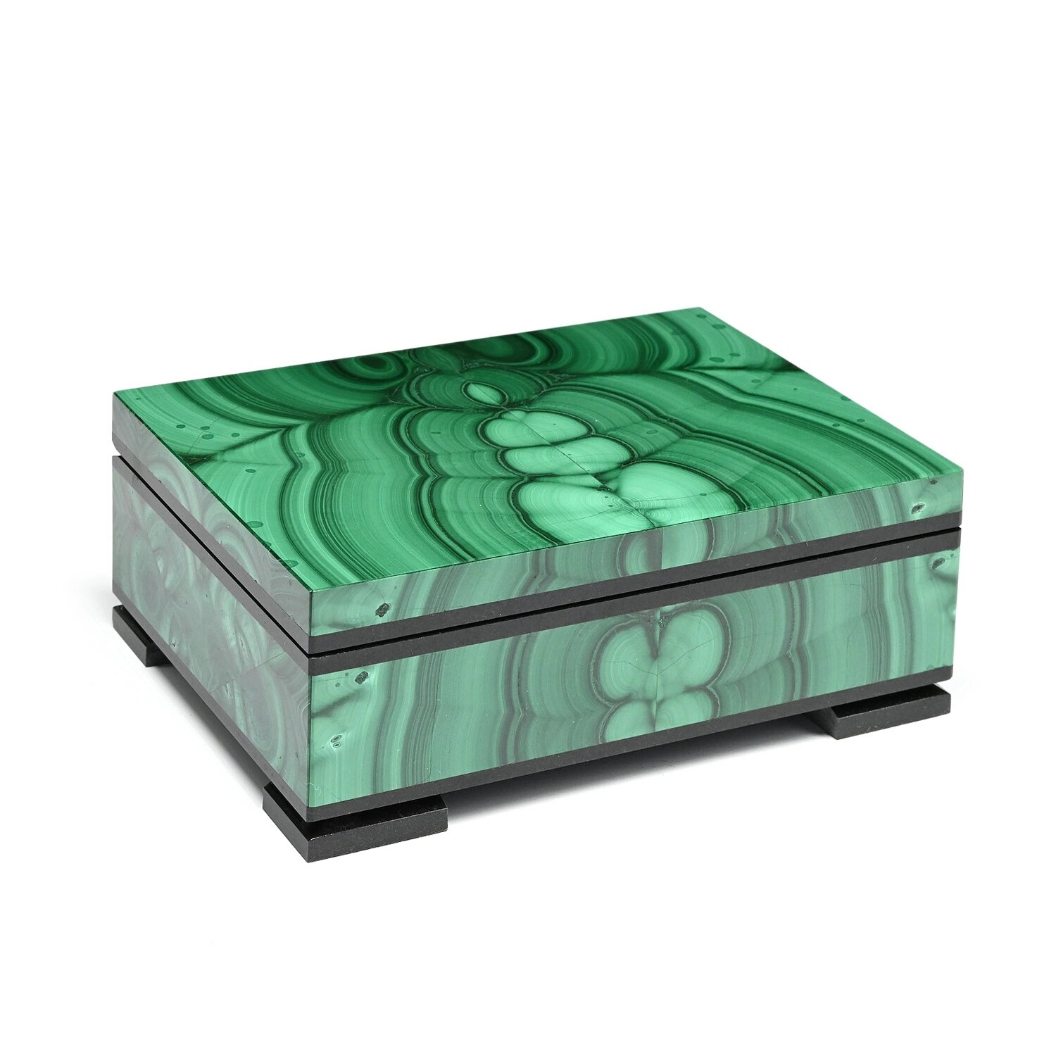 Шкатулка из камня малахит 120*80*43мм .