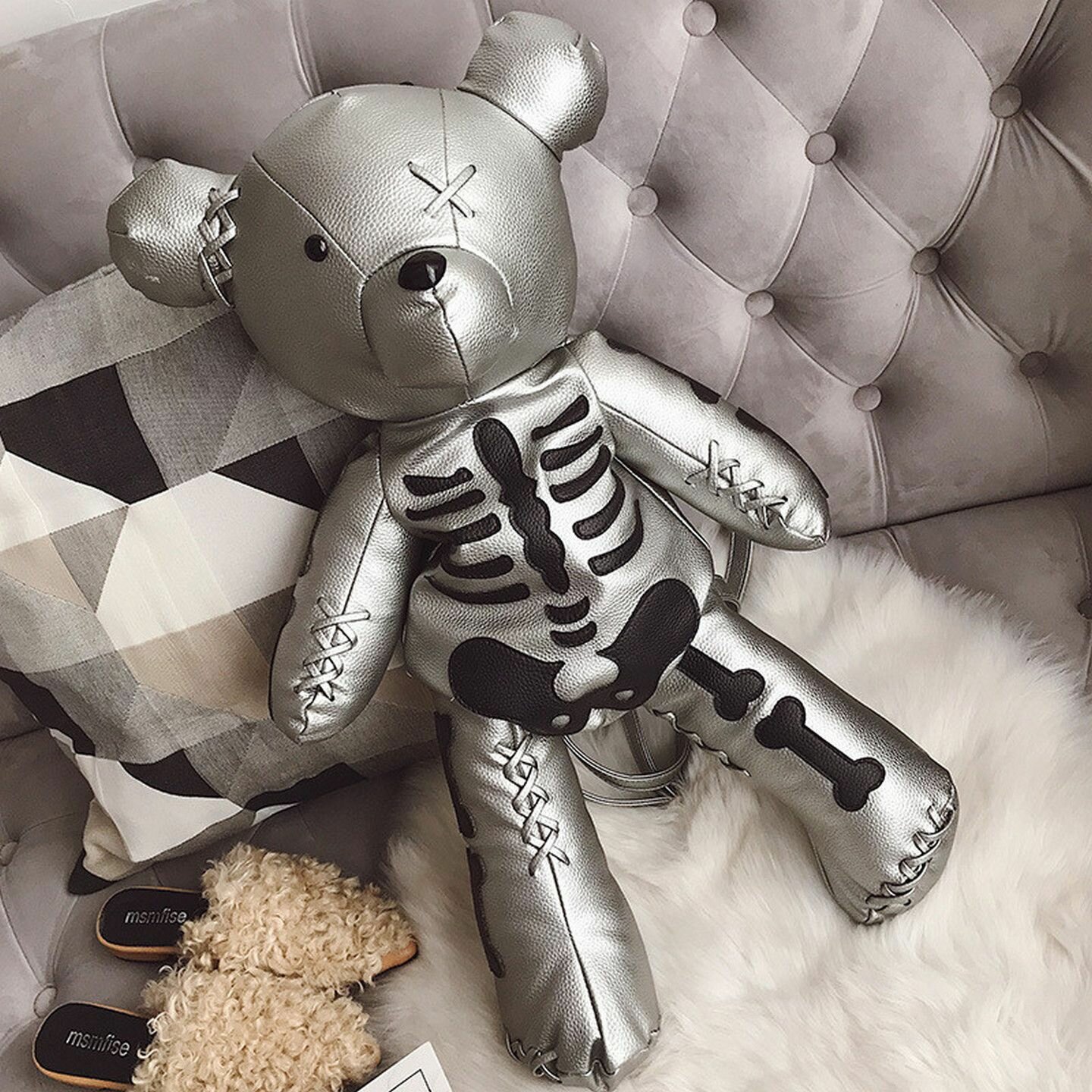 Рюкзак медведь серебристый, 65 см, сумка рюкзак из экокожи "Skeleton Bear"