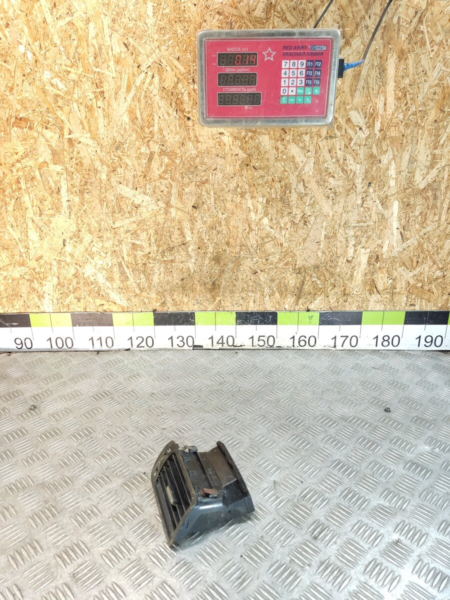 Дефлектор воздушный VOLKSWAGEN Passat B6 3C1819702F