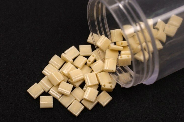 Бисер японский MIYUKI TILA #0491 жемчужный, непрозрачный, 5 грамм