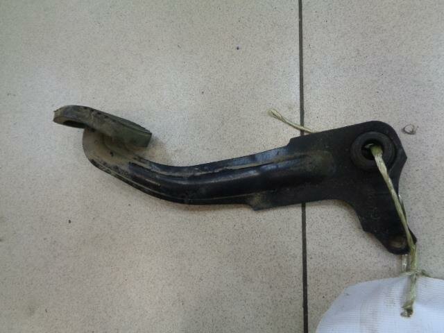 Педаль сцепления от Iran Khodro Samand 2003>