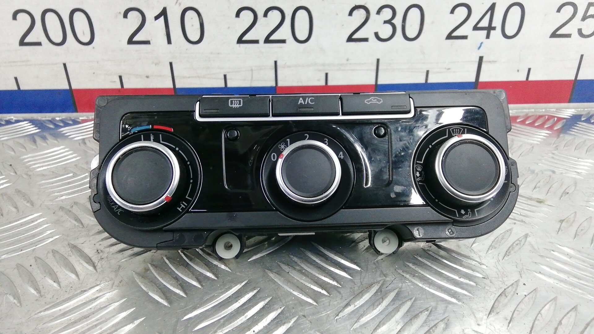 Блок управления печки и климат-контроля VOLKSWAGEN JETTA 6, Номер 01129200, 7N0907426BG
