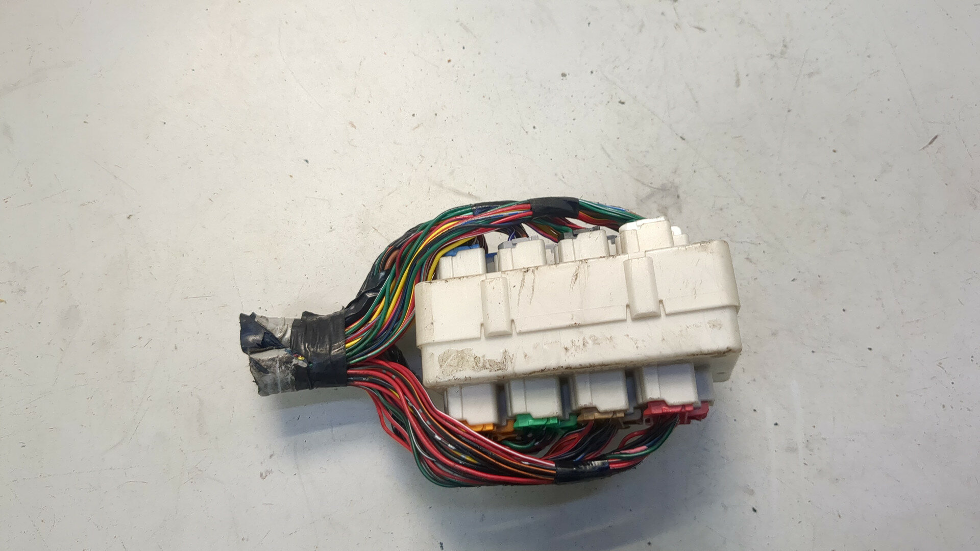 Блок предохранителей Isuzu Elf (N-series) Б/У