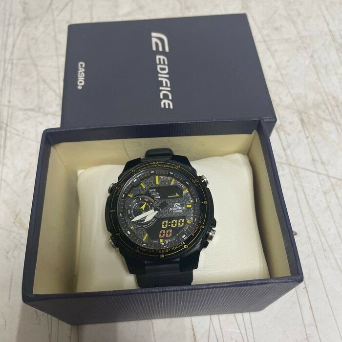 Наручные часы Casio efa-131d-1a4