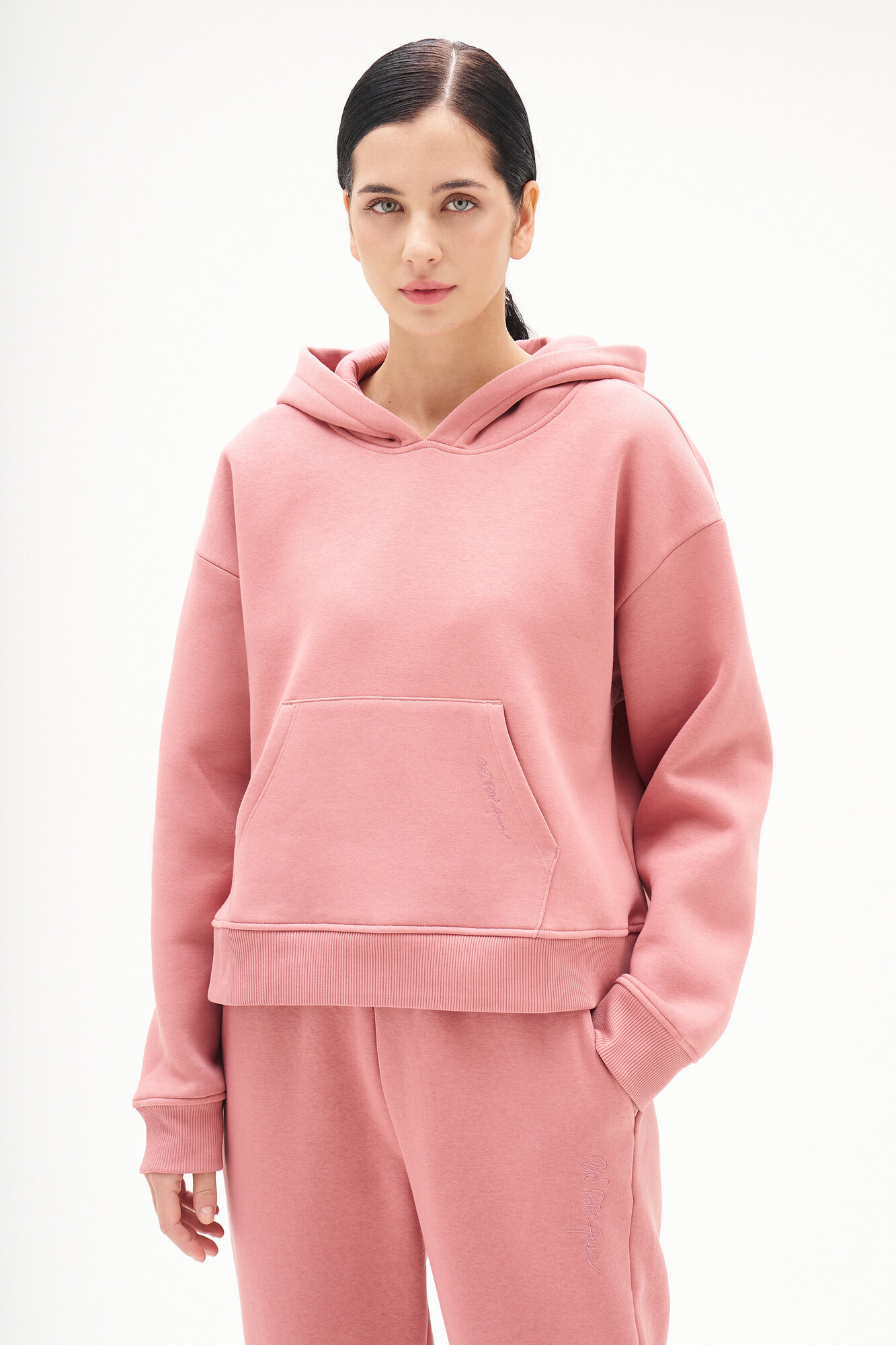 Толстовка спортивная