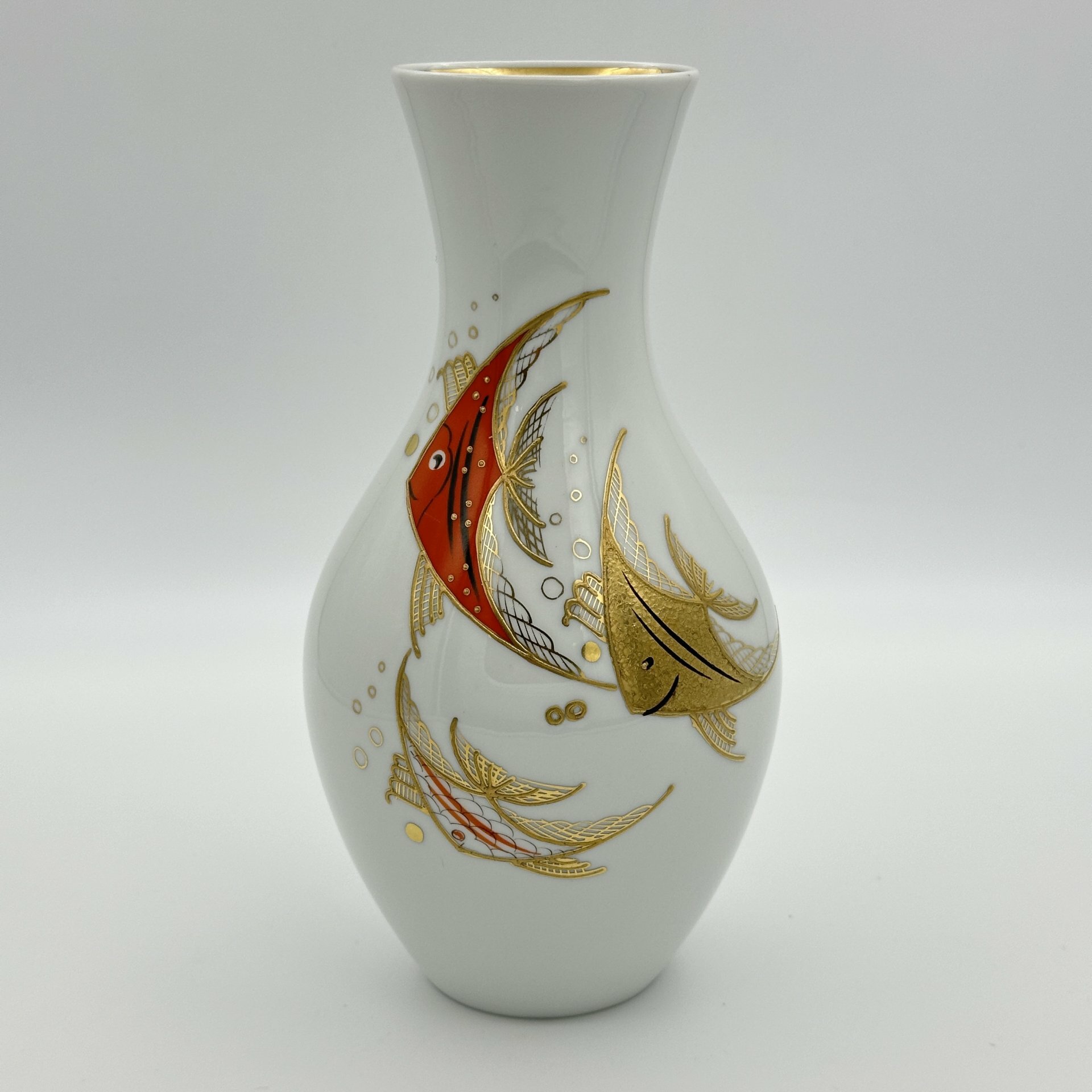 Ваза с изображением рыб, фарфор, роспись, золочение, Schaubach-Kunst, Wallendorf, Германия