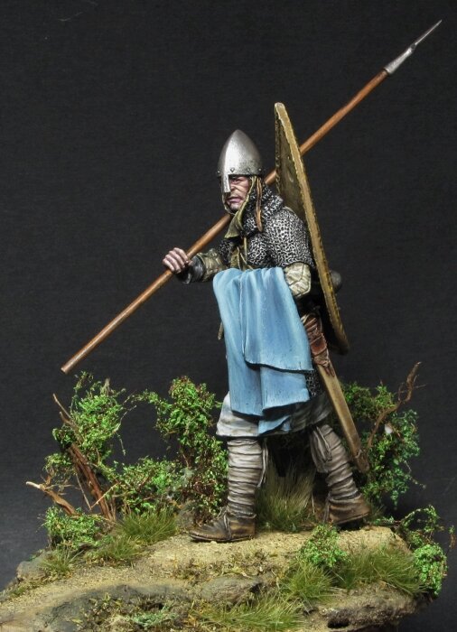 75-016TIN European knight