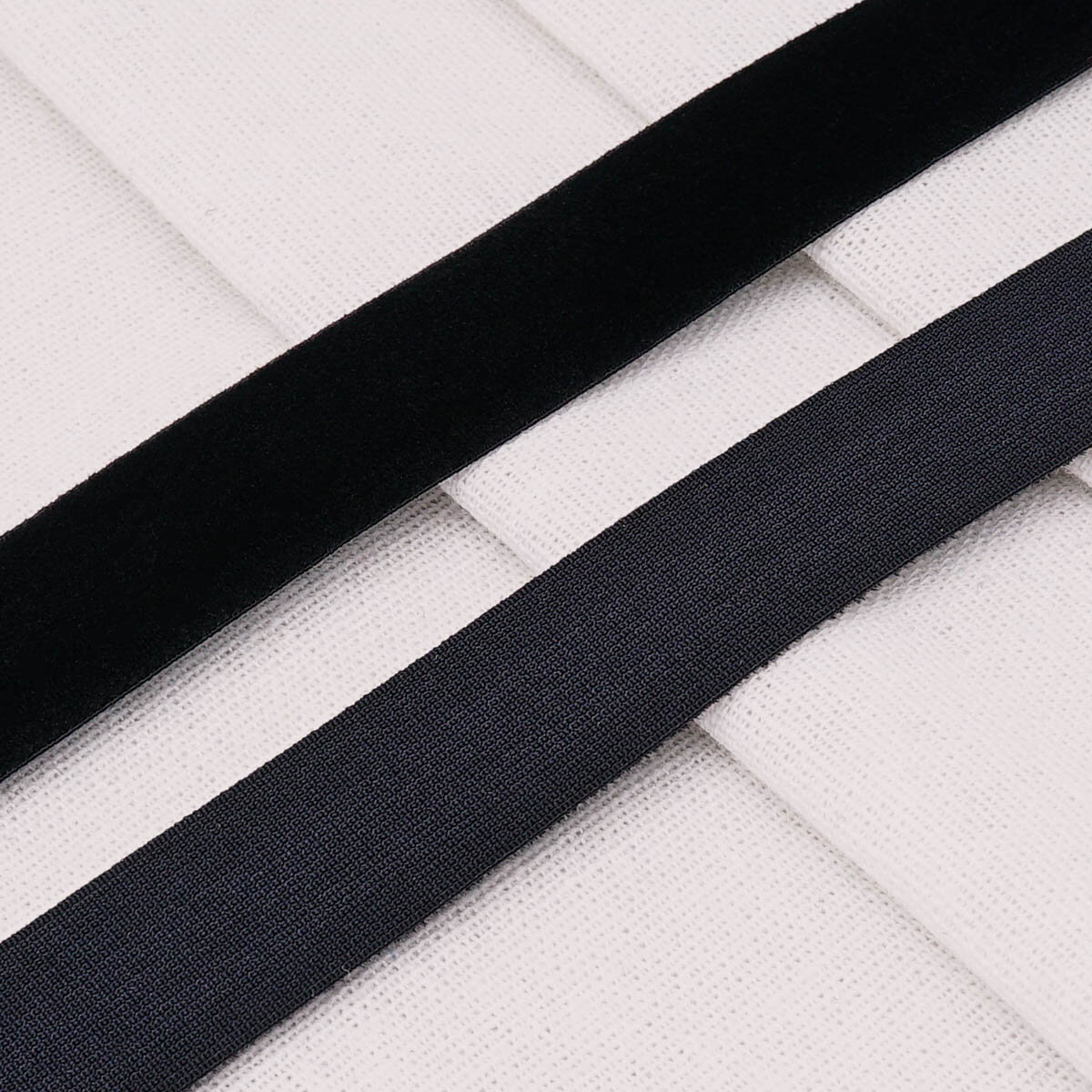 Лента бархатная эластичная широкая, 2 см × 32,9 м, черный цвет, для рукоделия, Айрис